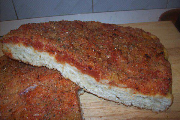 Sfincione: più buono della pizza e tutto siciliano - Siciliafan