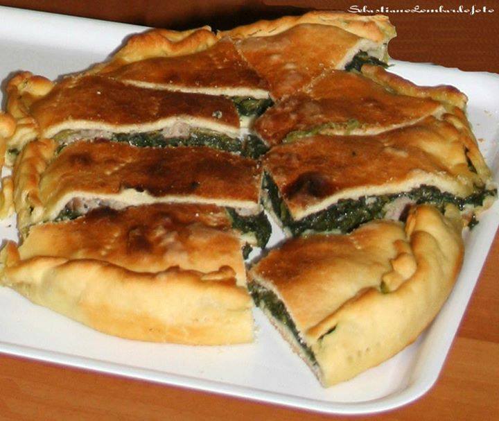 Impanata di Spinaci e Salsiccia Ricetta Tipica Siciliana - Siciliafan
