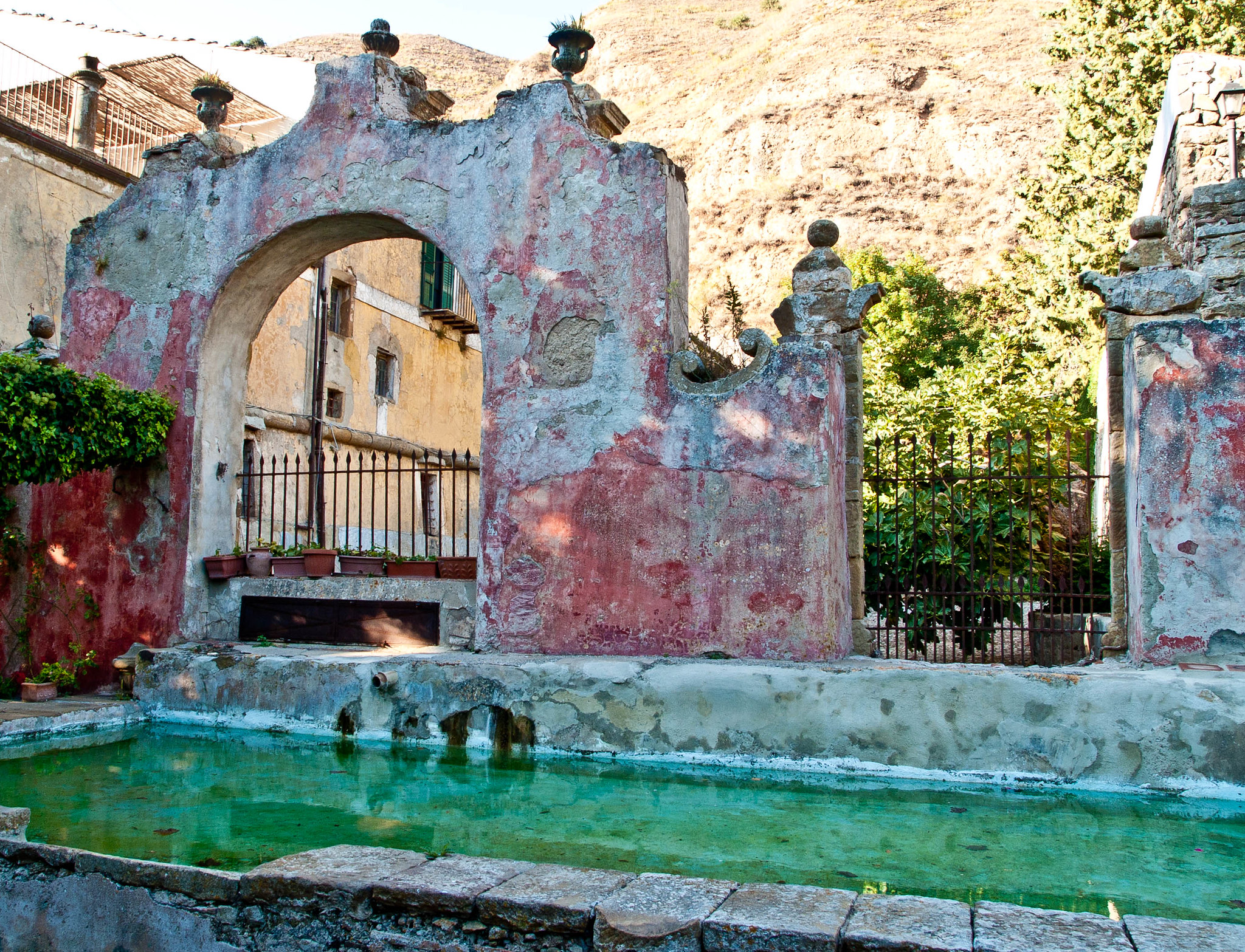 Gangi Vecchio, un'abbazia segreta nel cuore delle Madonie - Siciliafan