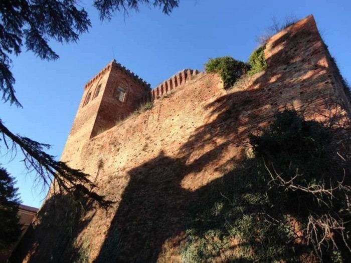 Vendesi castello con fantasma e tesoro: ecco dove si può fare l'affare ...