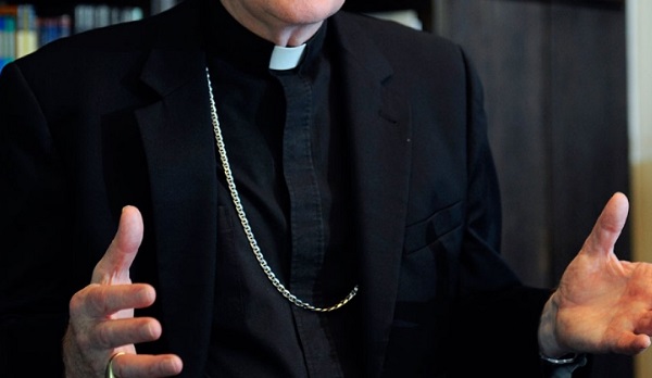 Prete ha una relazione con donna sposata: per la chiesa è rientrato ...