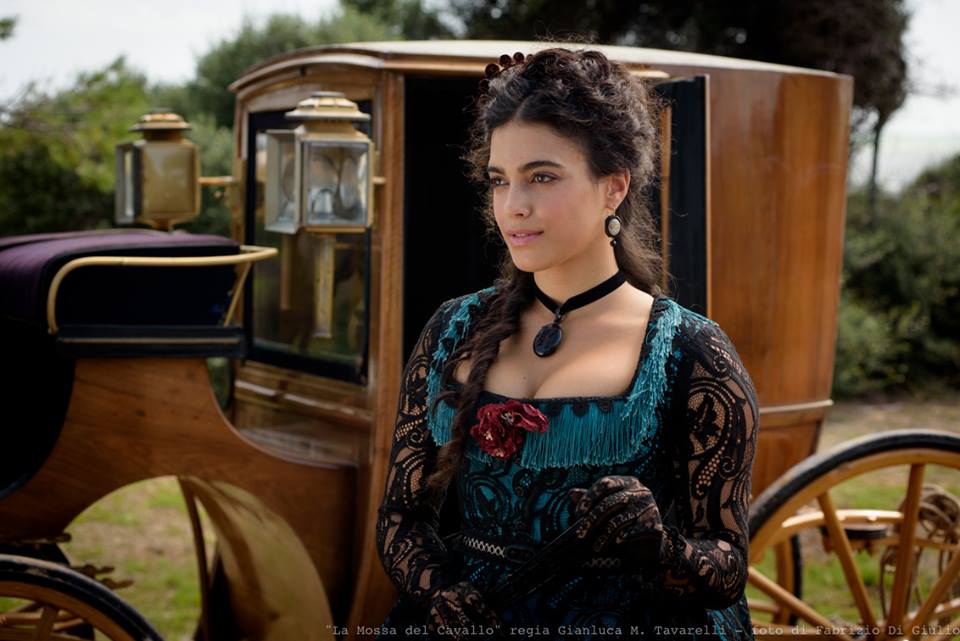 Ester Pantano: ecco chi è la bella siciliana de "La Mossa del Cavallo ...