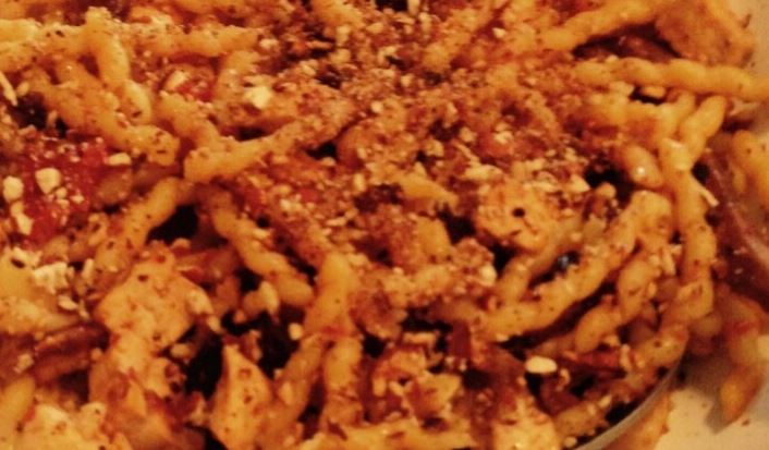 Ricetta siciliana delle Busiate al Ragù di Tonno - Siciliafan