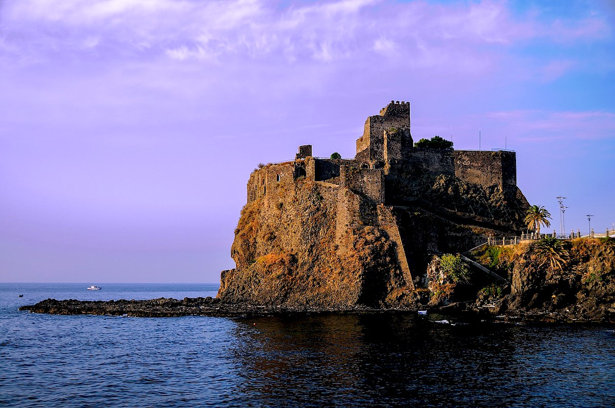 Castello di Aci, fortezza normanna tra storia e segreti - Siciliafan