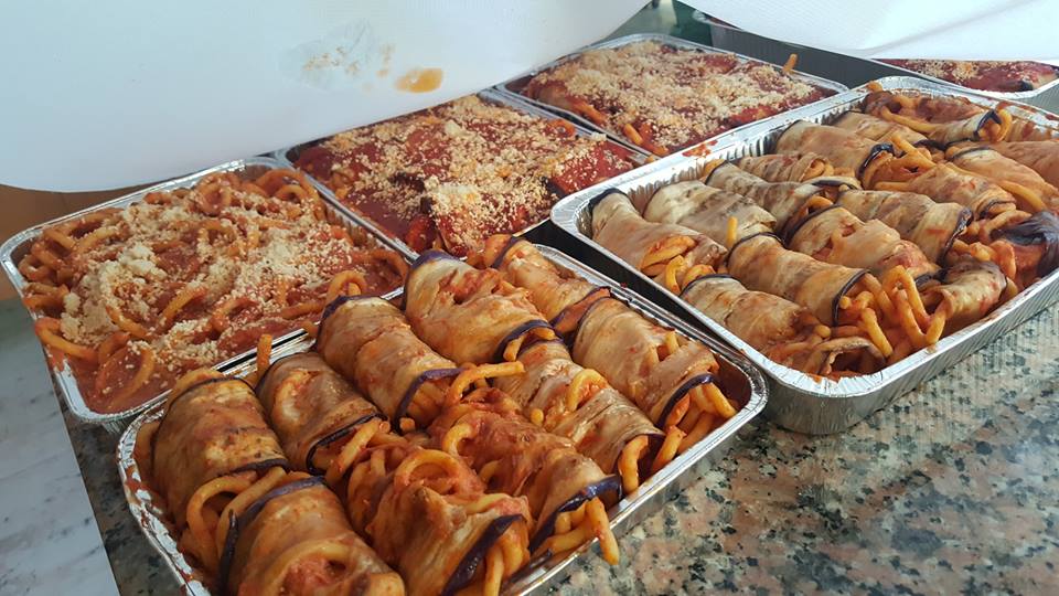 Involtini di maccheroni, ricetta del primo piatto siciliano - Siciliafan