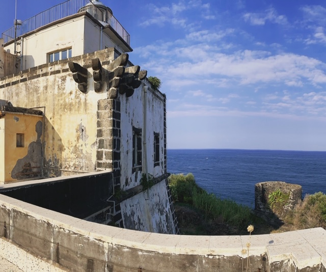 Si riaccende l'antico faro di Capo Mulini - Siciliafan