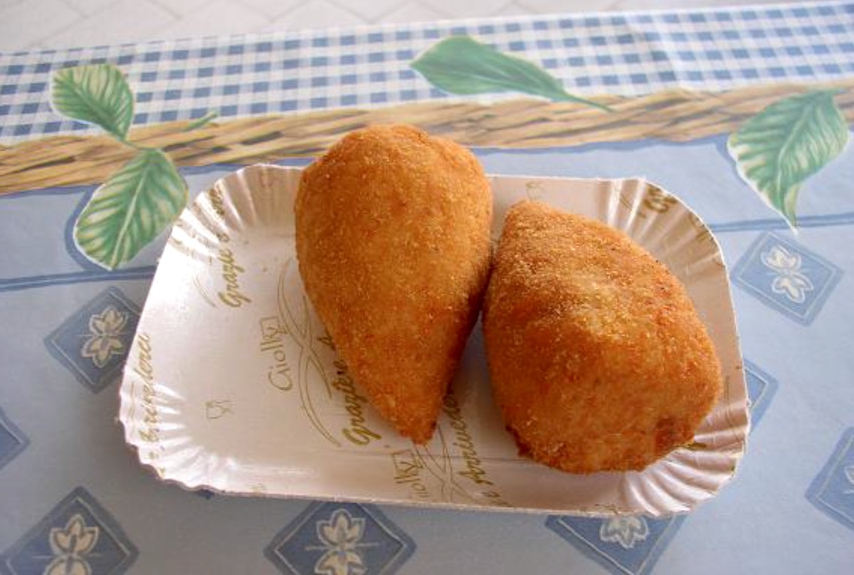 Ricetta degli Arancini Messinesi al ragù - Siciliafan