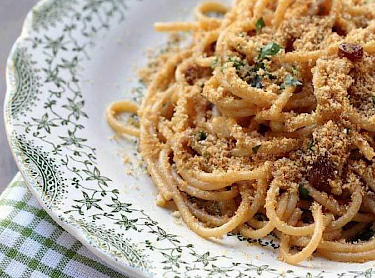 Muddica atturrata: storia del "formaggio dei poveri" nato da una ...