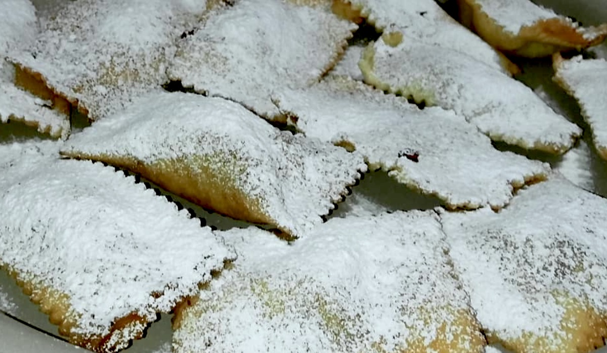 Chiacchiere ripiene di ricotta, una ricetta irresistibile - Siciliafan