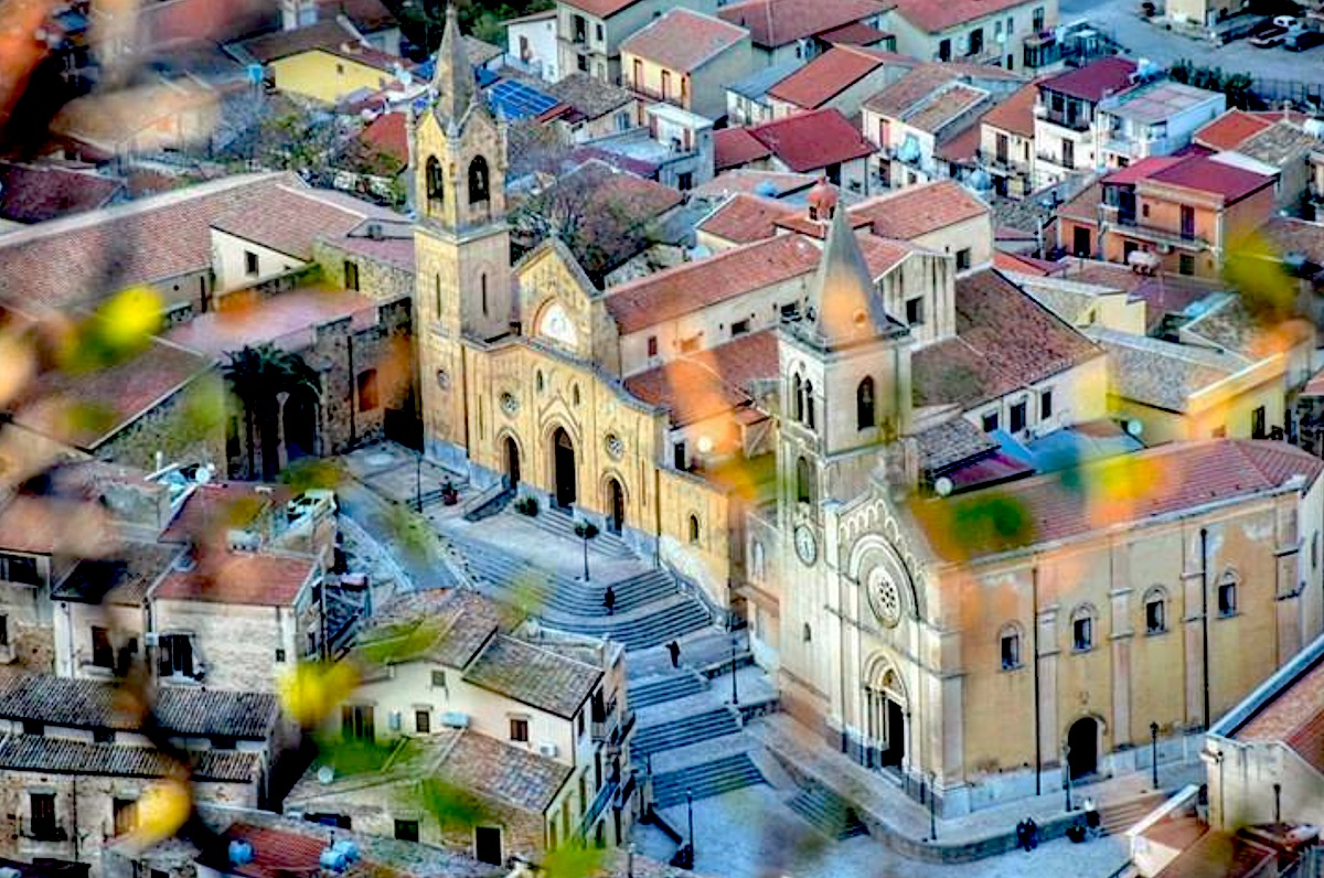 Mezzojuso, piccolo paese siciliano dalla storia straordinaria - Siciliafan