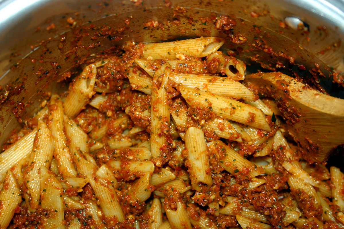 Pasta rà Virigna, ricetta siciliana col Capuliato - Siciliafan