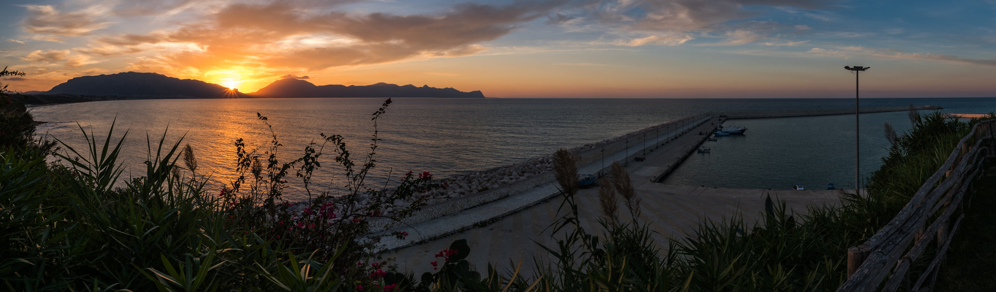 Balestrate, cosa vedere, la spiaggia, perché si chiama così - Siciliafan