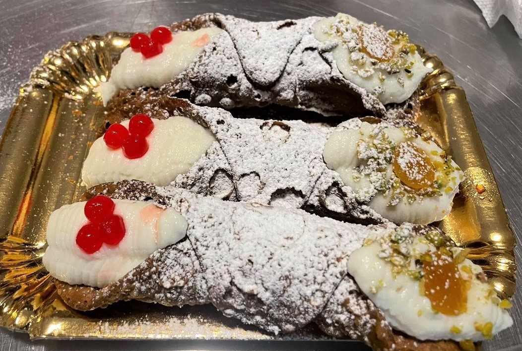 Cannoli Siciliani sulla CNN: «Le origini "osé" dell'alta pasticceria di ...