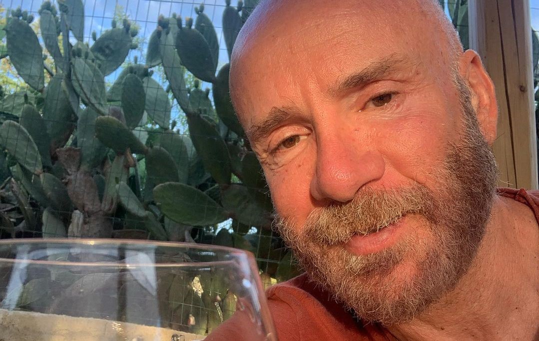 Mario Venuti, biografia, carriera e discografia del cantautore siciliano