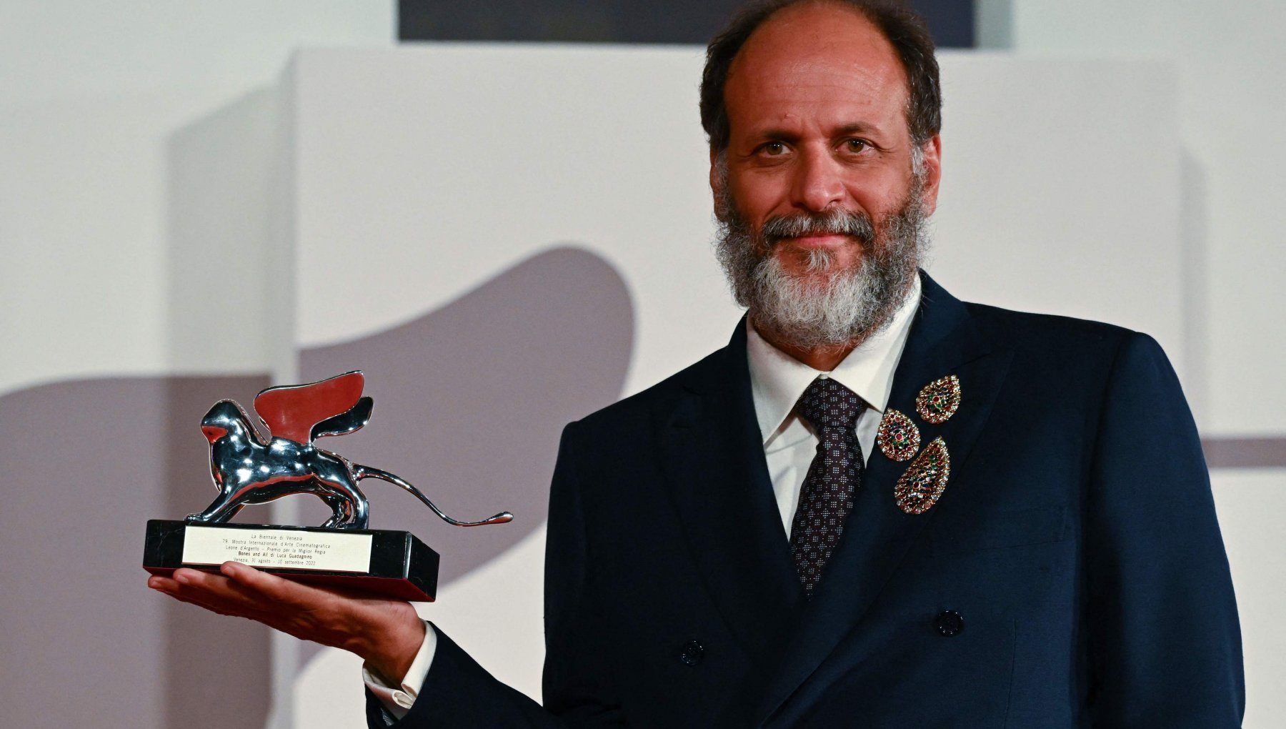 La Sicilia trionfa a Venezia con il Leone d'Argento a Luca Guadagnino