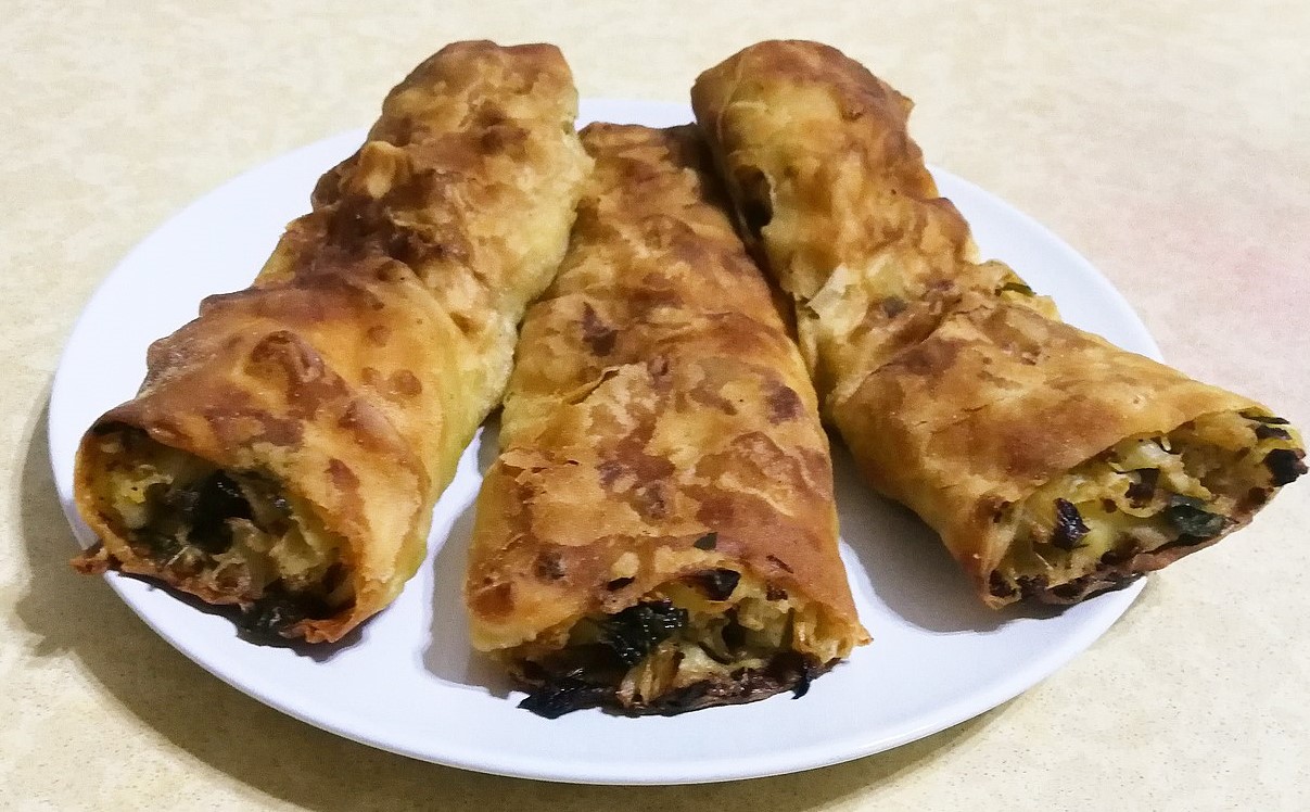 'Mpanate di Niscemi ai broccoli, ricetta tipica della rosticceria siciliana