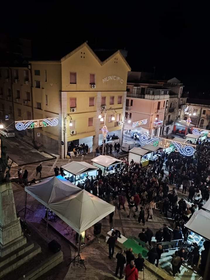 Montemaggiore Belsito, grande successo per la sagra dell'olio e la ...