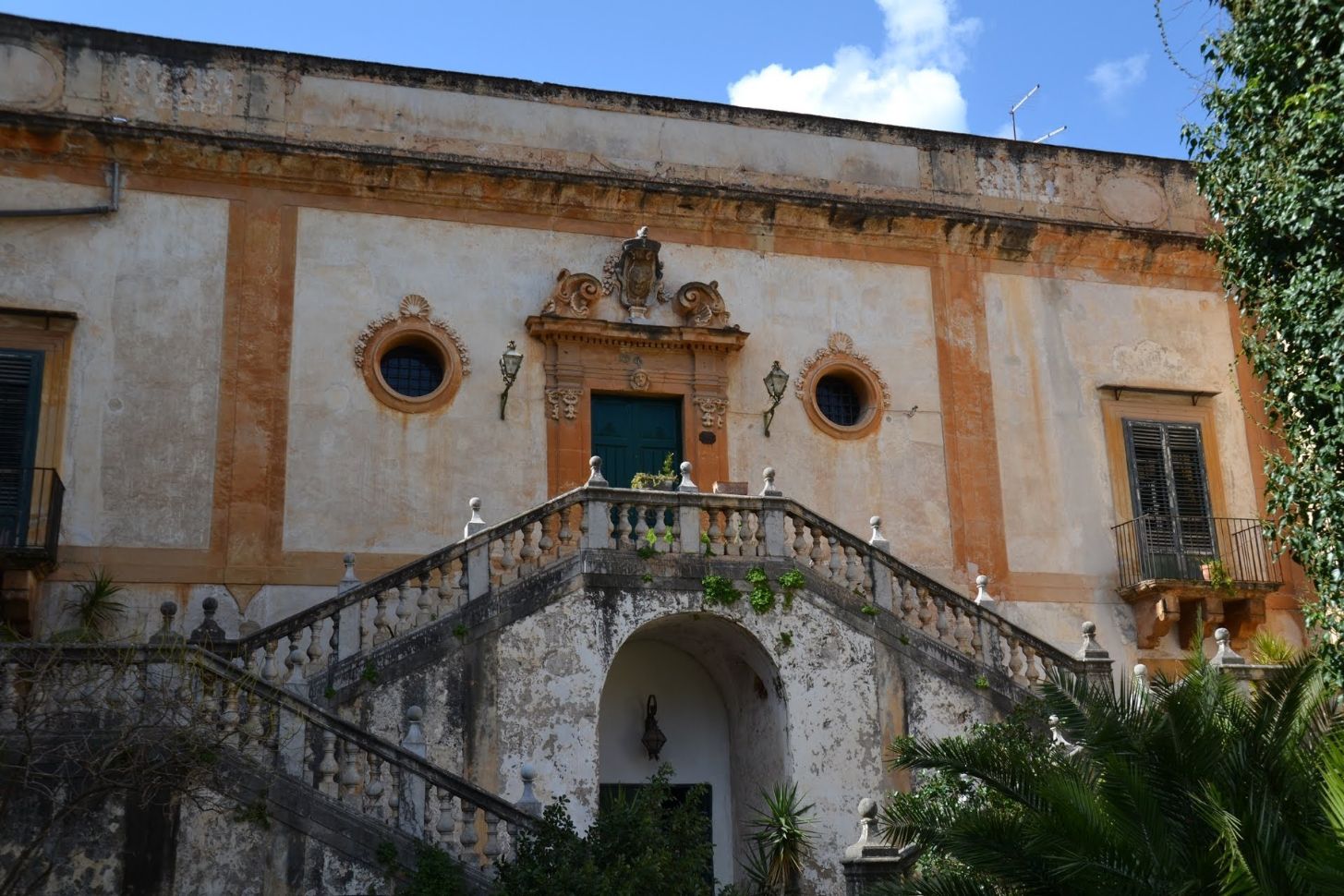 "Salviamo Villa Resuttano Terrasi": l'appello per l'antica dimora ...