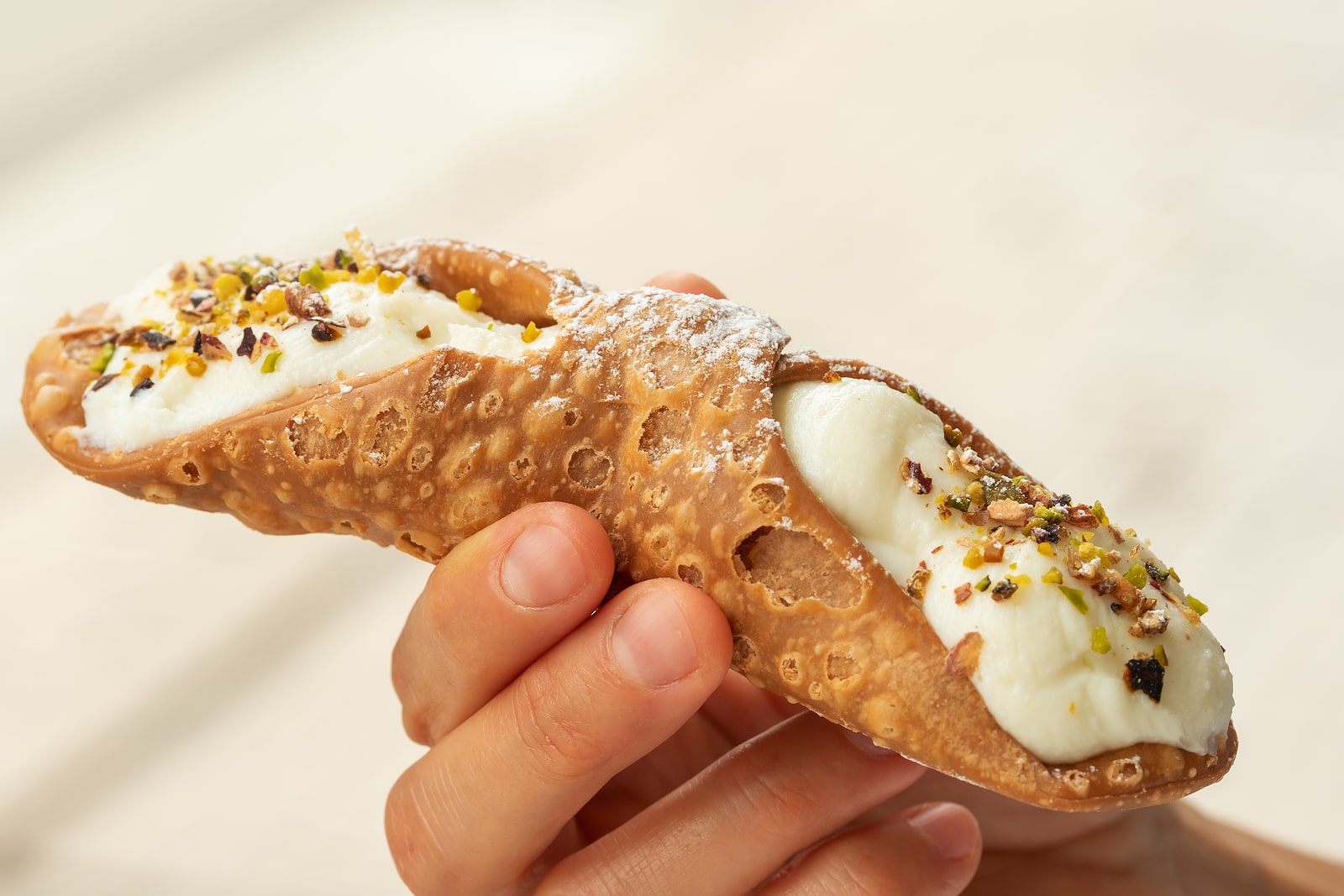 Come preparare la scorza del cannolo in casa in pochi passi