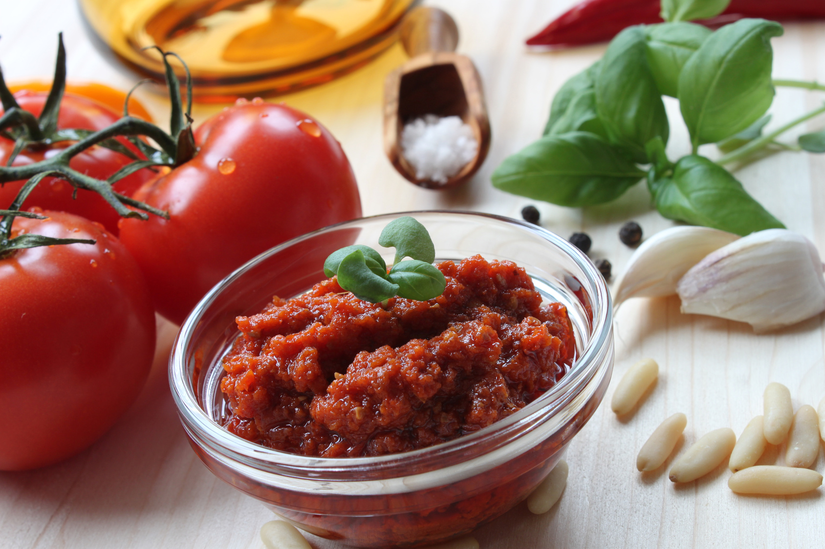 Come preparare a casa il pesto alla trapanese in pochi passi