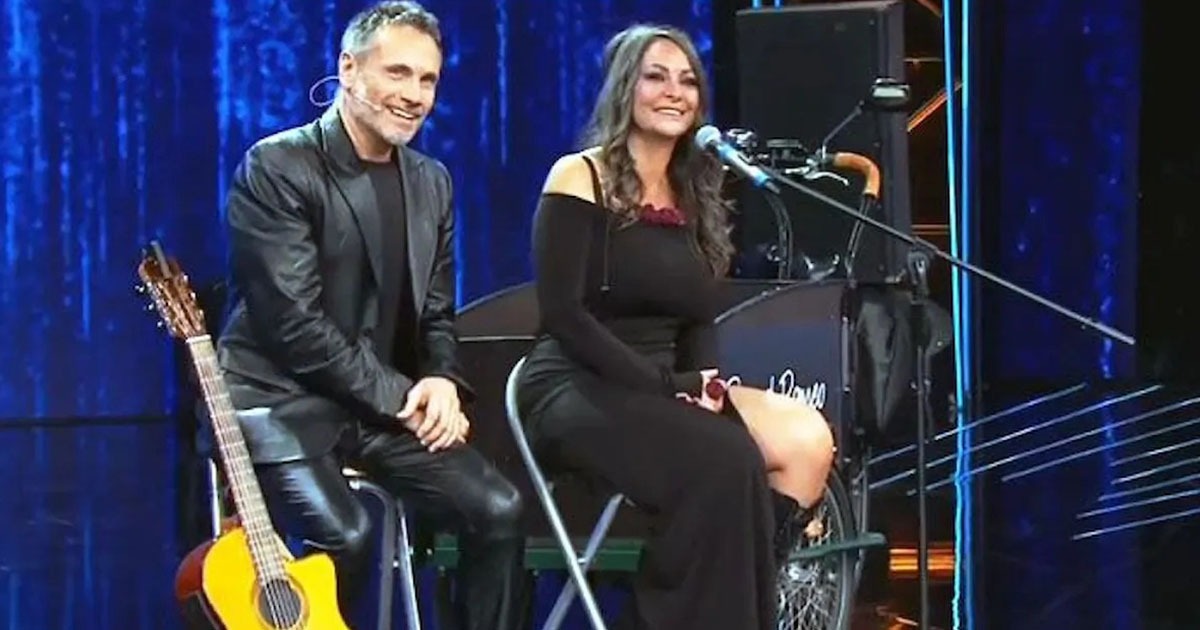 Raquel Romeo: dai Quattro Canti di Palermo a Rai2, la sua voce incanta ...