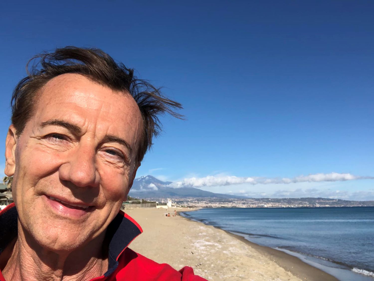 Michele Cucuzza, cosa fa oggi? "Conduco un tg in Sicilia, col mare ...