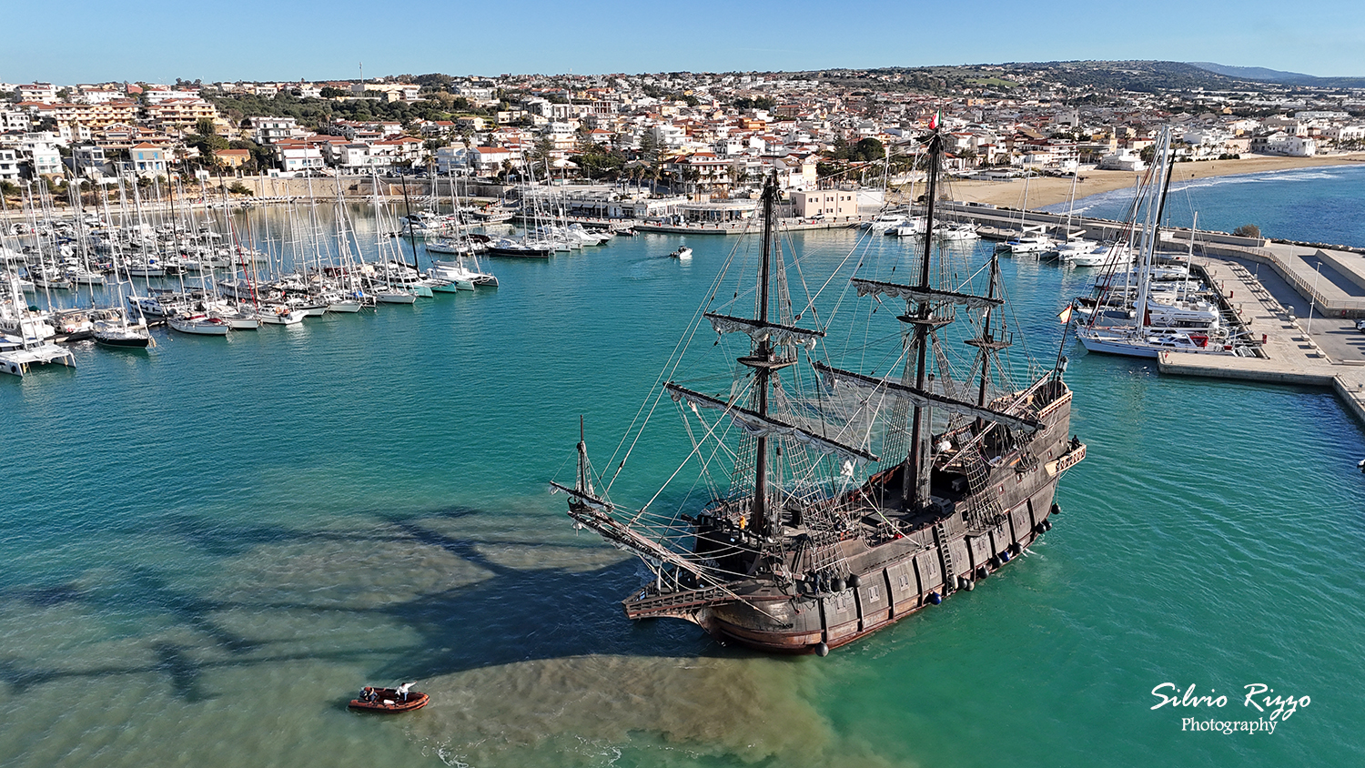 Al porto di Marina di Ragusa è arrivato il Galeón Andalucía, date e ...