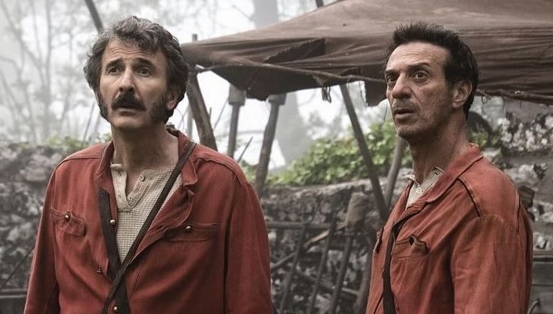 L'abbaglio, il nuovo film con Ficarra, Picone e Servillo sta per arrivare: ecco il poster ...