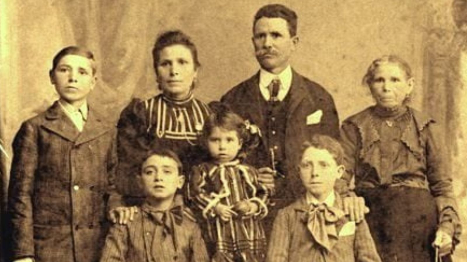 I Seffer e l’arte del ritratto fotografico: gli scatti che raccontano ...