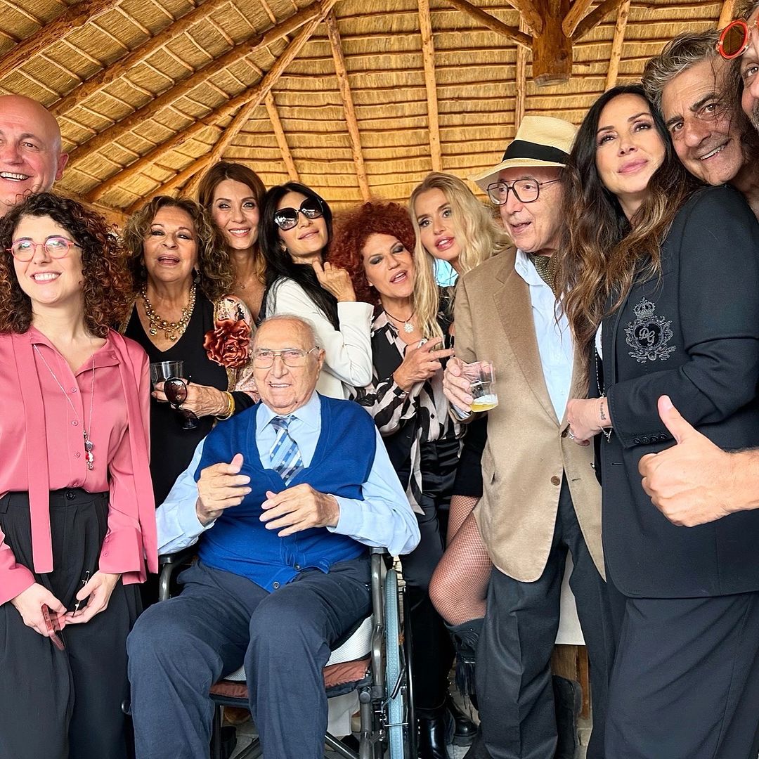 Pippo Baudo in foto al compleanno di Pingitore, come sta il conduttore siciliano? - Siciliafan