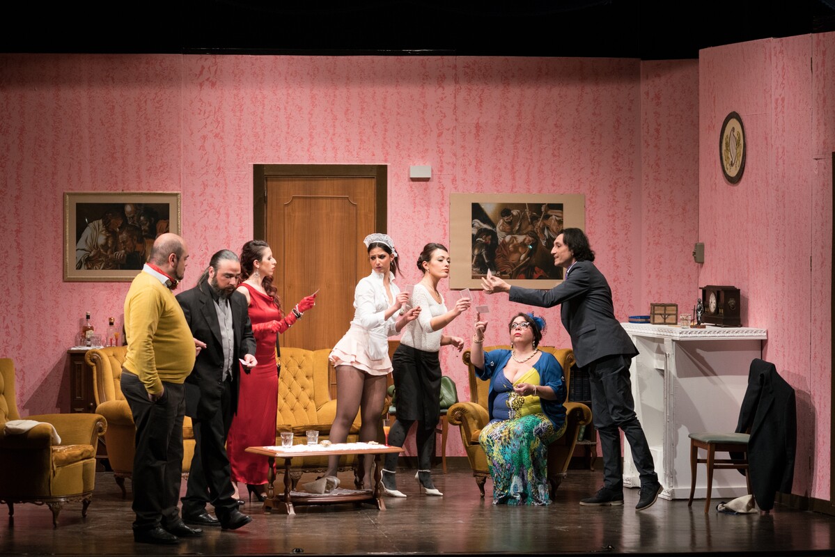 Quando la commedia abbatte gli stereotipi di genere, Chiave per due in ...